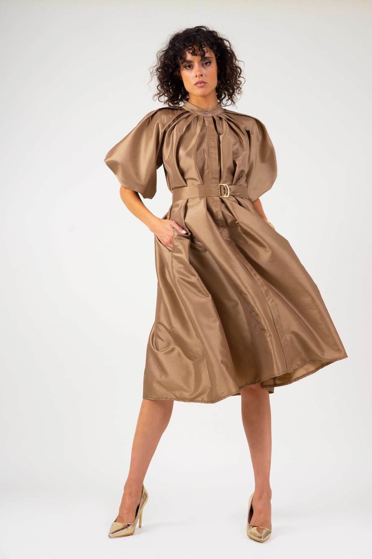 Bronze dress with raglan sleeve and pleats – Bluzat